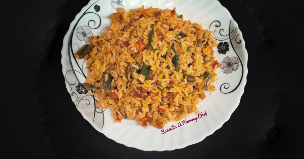 Veg Fried rice Recipe by Susmita Patnaik - Cookpad