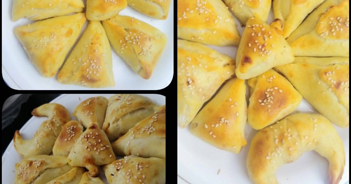 Chicken triangle buns Recipe by Minahil Ayaz - Cookpad