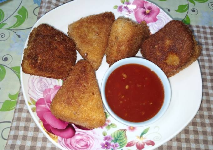 Potato Pocket Sandwich Recipe by Surhaan Tahir Wafai - Cookpad