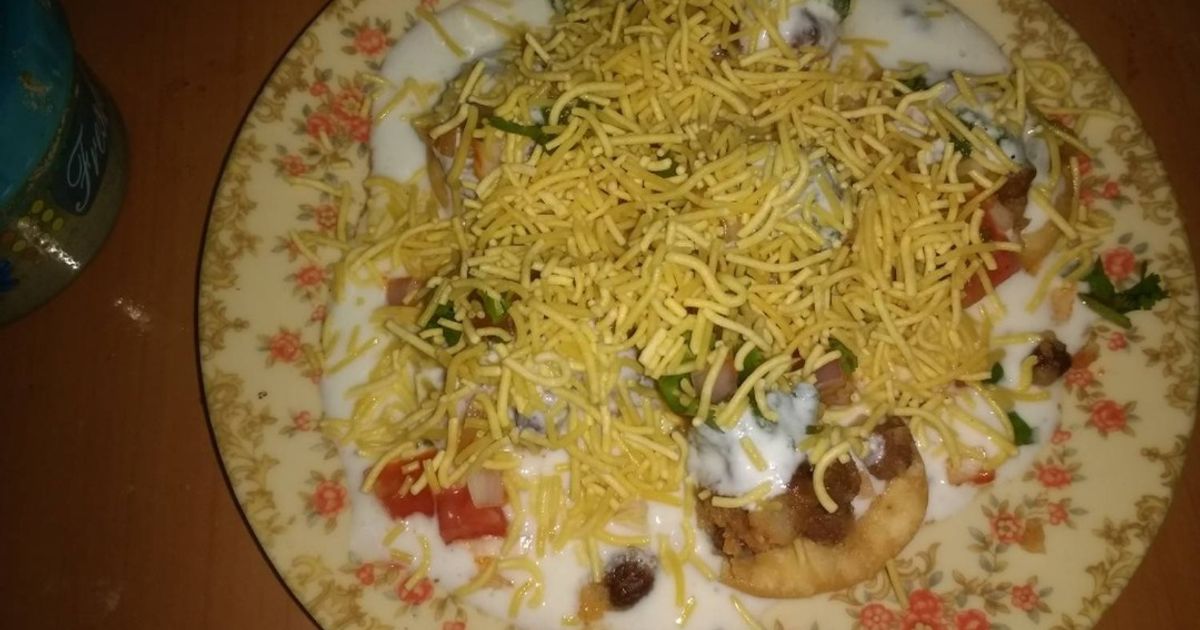 Dahi Sev Puri Recipe by Prachi Desai - Cookpad