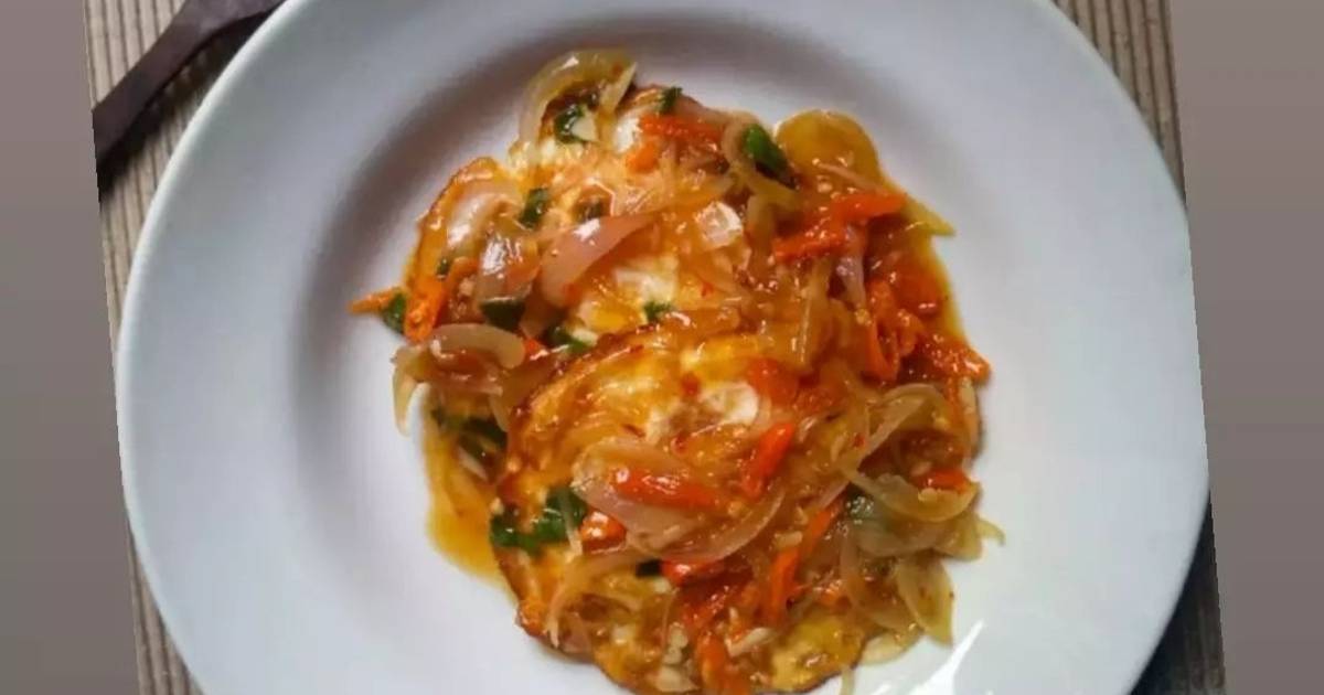 Resep Telur Ceplok Saus Asam Manis oleh Yusi Arini - Cookpad