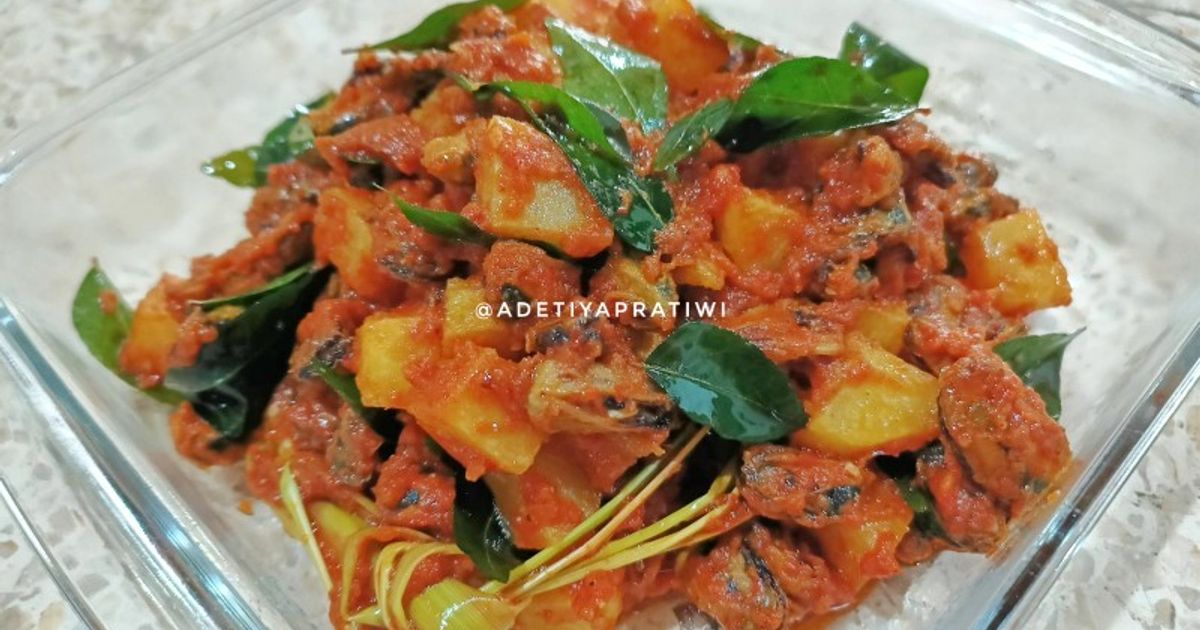 Resep oseng kerang dan kentang rumahan enak dan mudah - Cookpad