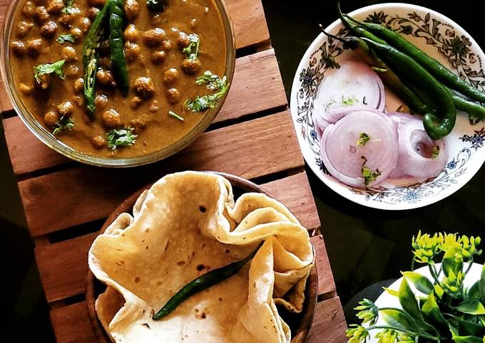 Chole masala Recipe by Anitha (Annie) - Cookpad