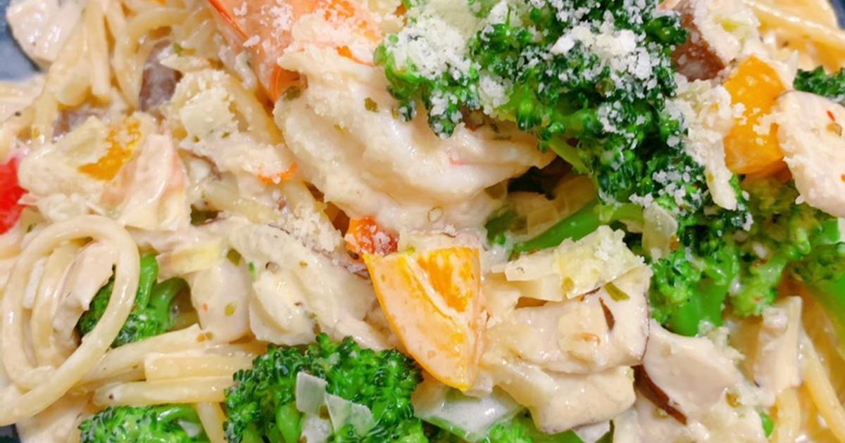 Resep Spaghetti bumbu putih oleh Nvita Chen - Cookpad