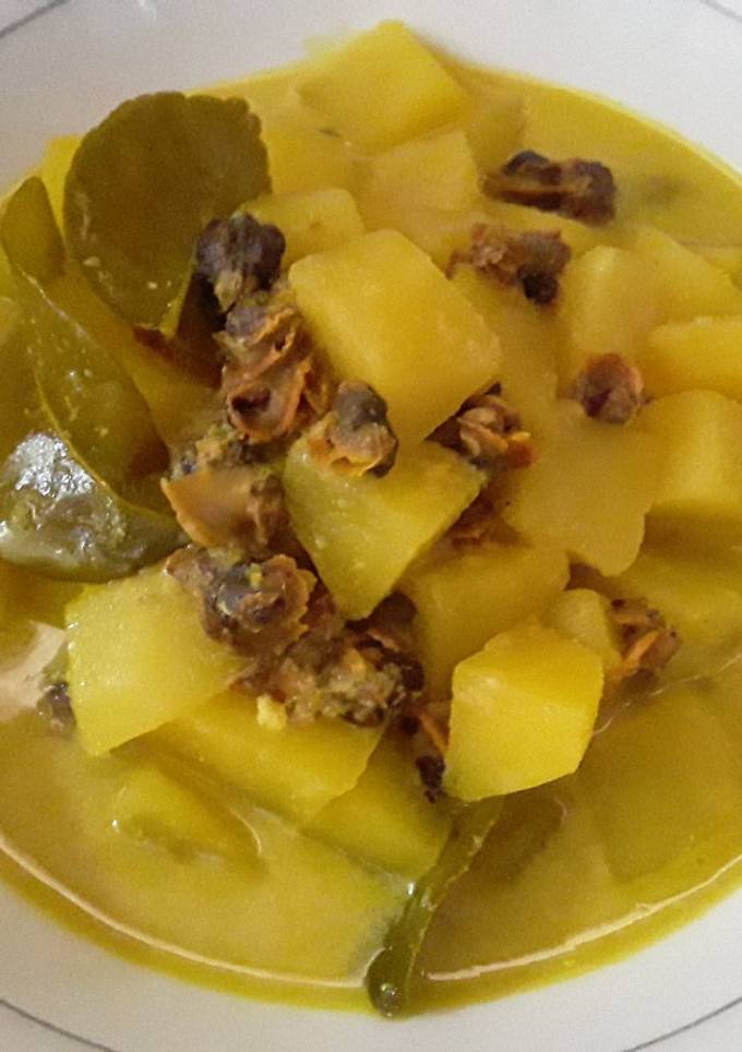 Resep Gulai kerang dara+kentang oleh Azkadina Adeline Keisha - Cookpad