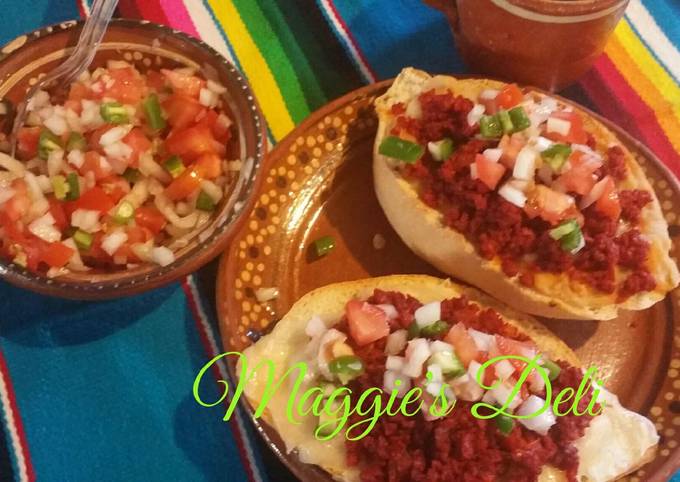 Molletes con chorizo Receta de Maggie- Cookpad