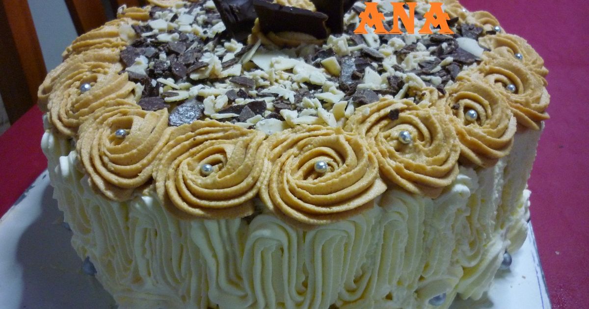 Torta Decorada Con Crema Y Dulce De Leche Casera Receta de GRINGA
