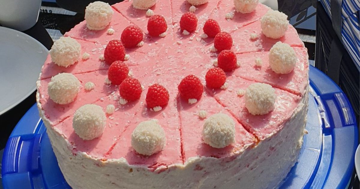 Himbeer Raffaello Torte Rezept von Monika Egger - Cookpad