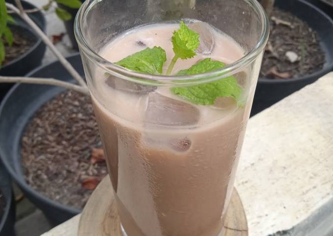 Resep Iced Choco Mint Espresso oleh Devalesha Kitchen - Cookpad