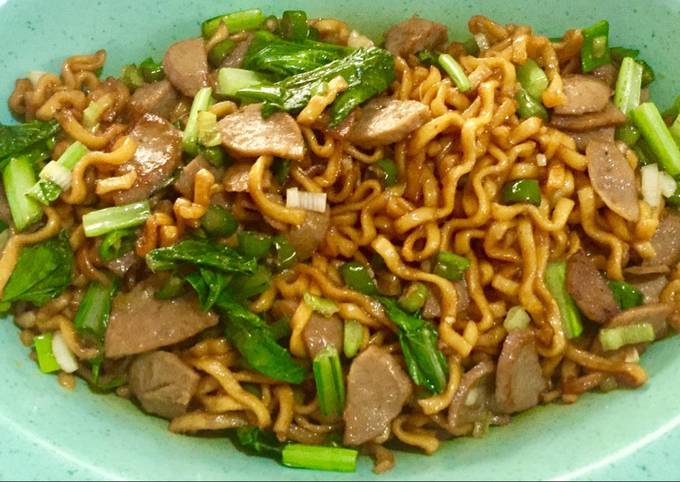 Resep Mie Goreng Rawit oleh Mang Gundul - Cookpad