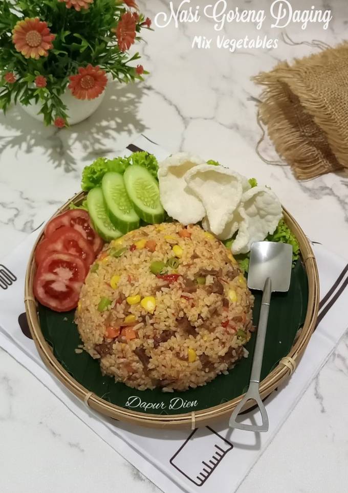 Resep Nasi Goreng Daging Mix Vegetables oleh Dapur Dien - Cookpad