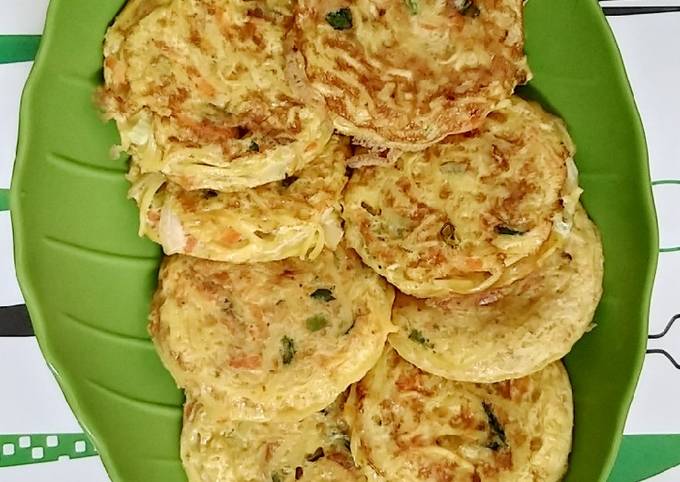 Resep Martabak mie telur mini oleh Roro Woelan - Cookpad