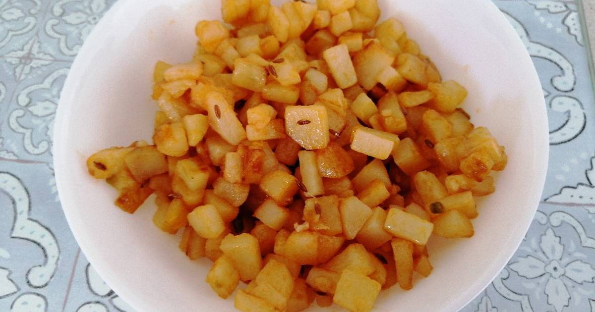 Simple sautéd potatoes Recipe by Rachna - Cookpad
