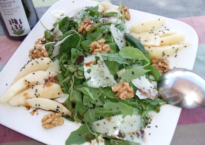 Ensalada De Rúcula Pera Queso Y Nueces Receta De Cuqui Bastida Cookpad