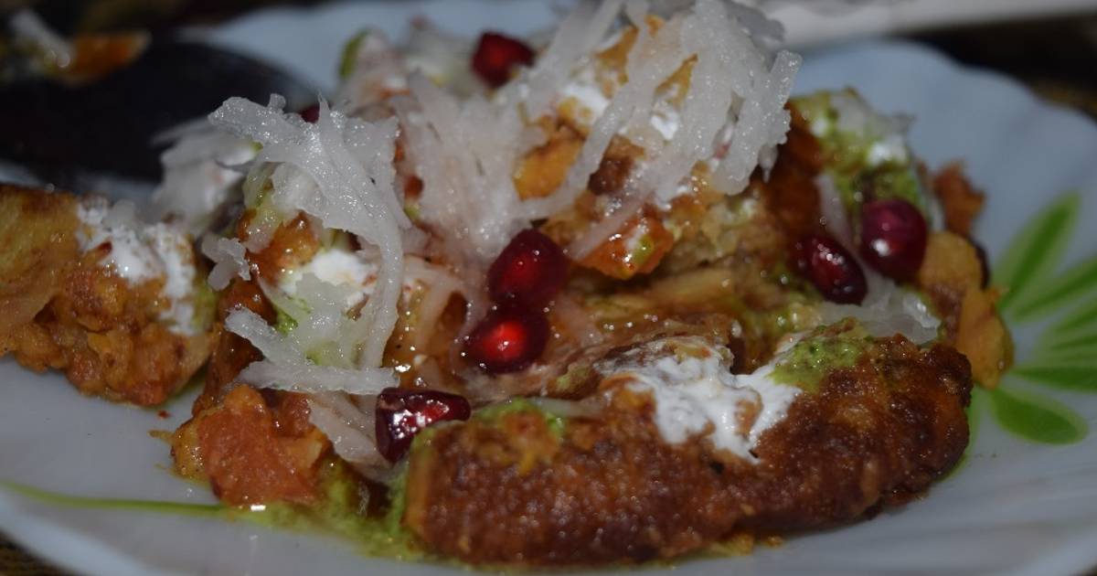 Chole Tikki Chat Recipe by Payal Thakur - Cookpad