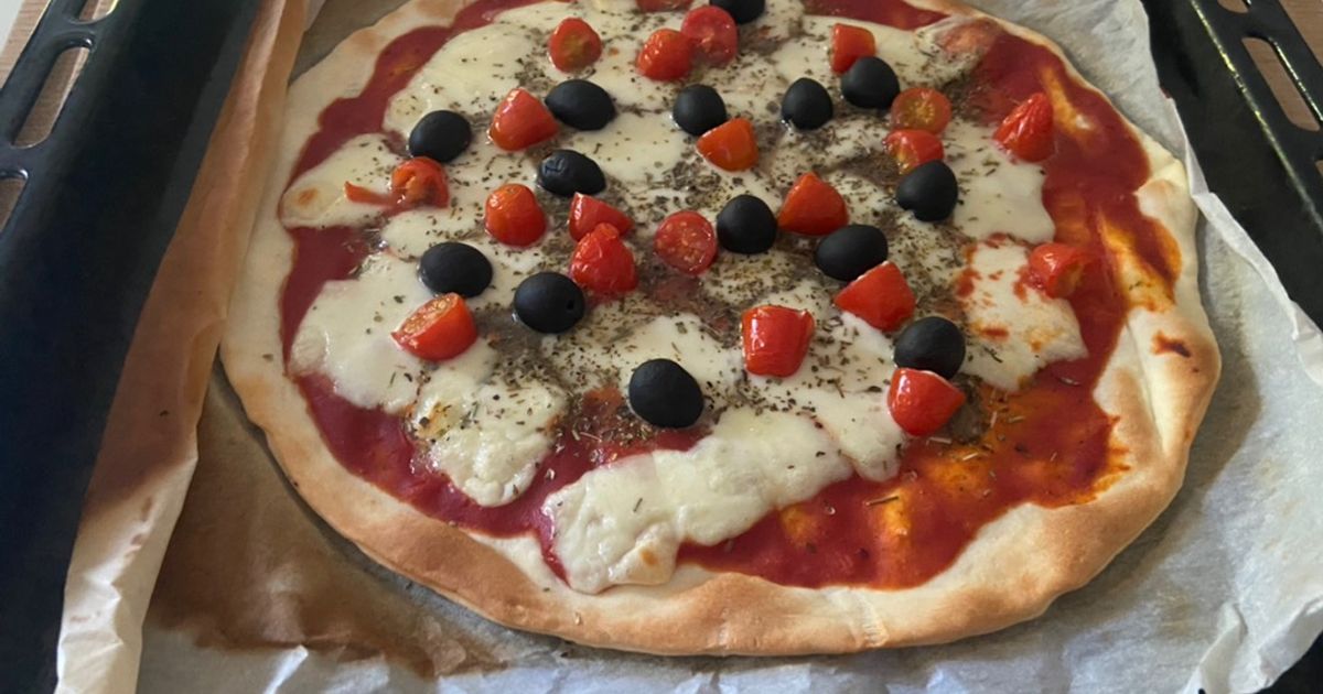 Pizza Margerita de Ma cuisine c’est ma passion cathou67 - Cookpad