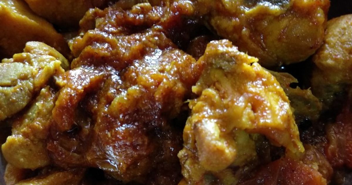 Spicy Dry Chicken Recipe by Mousona Kanrar - Cookpad