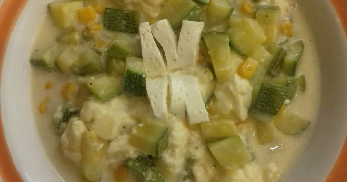 Calabacitas Con Crema Y Panela Receta de Esther Soto- Cookpad