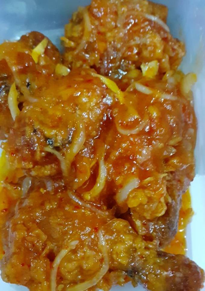 Resep Ayam Goreng Saus Pedas Manis oleh Wagin Kitchen - Cookpad
