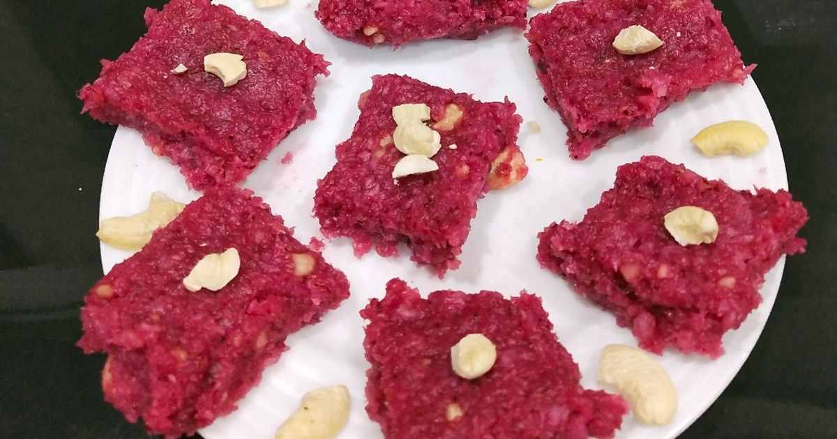 Strawberry Coconut Berfi Recipe by Juhi Prakash Sewani - Cookpad