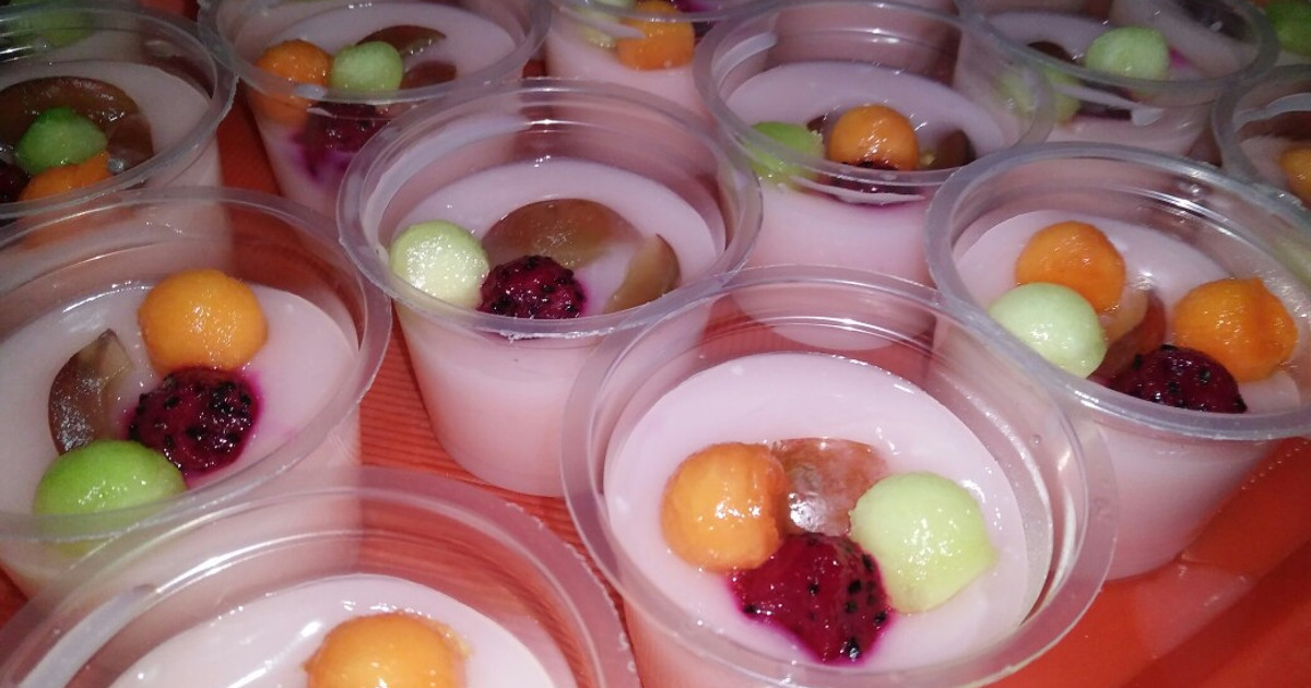 Resep Homemade Silky Pudding Rasa Strawberry oleh Irma Fitriani - Cookpad