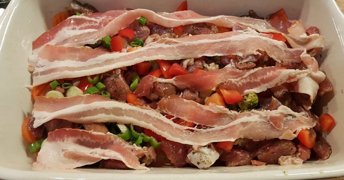 Zöldséges Tepsis Pulyka Bacon Szalonnával | Pintér Orsolya receptje ...