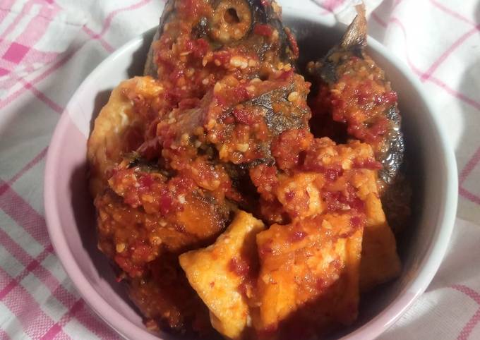 Resep Tuna Balado oleh Gina Rukmi - Cookpad