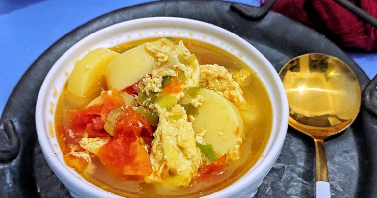 Resep Sup Tomat Telur Tofu oleh Rachma Nita - Cookpad