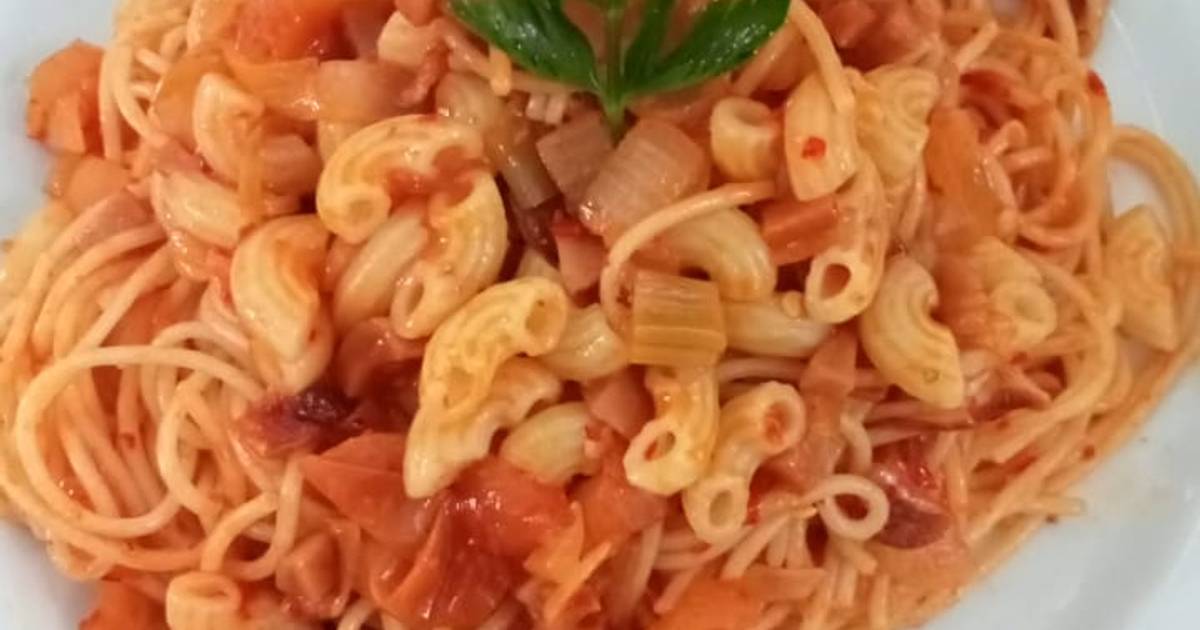 Resep Spaghetti makaroni sosis oleh Muis Usman Mbs - Cookpad
