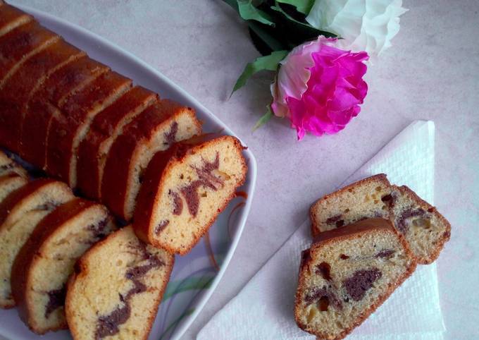 Εύκολο κέικ... που κανείς δεν μπορεί να φάει μόνο ένα κομμάτι! 😉 ...