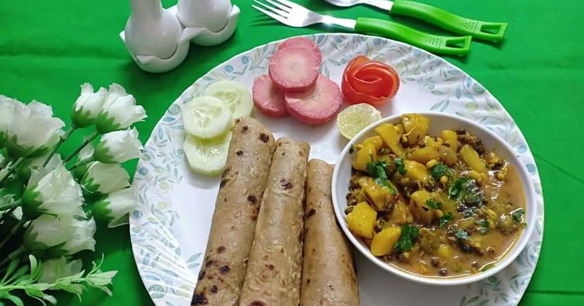 Sprout Aaloo Ki Sabji With Ghee Ke Parathe Recipe by Satya Jha - Cookpad