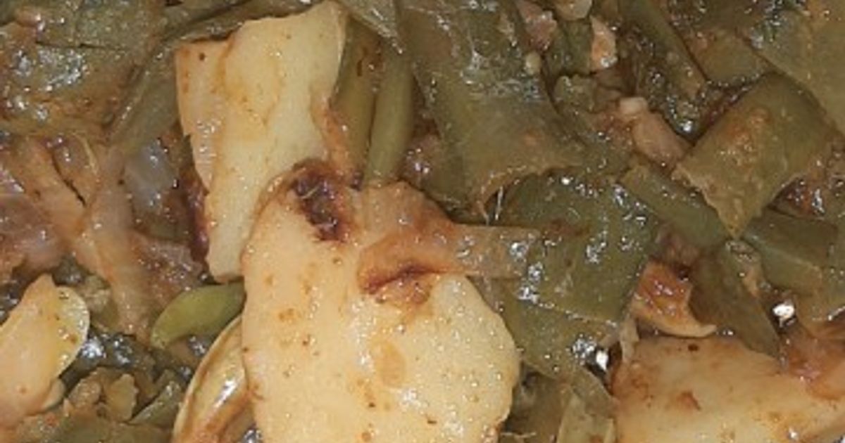 Sem Ki Phali Alo Recipe by Syed Shahabaaz Mehdi - Cookpad