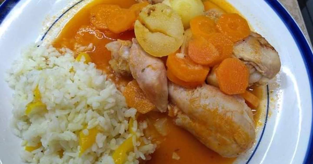 Guiso de pollo en salsa de tomate con zanahoria y papita Receta de ...