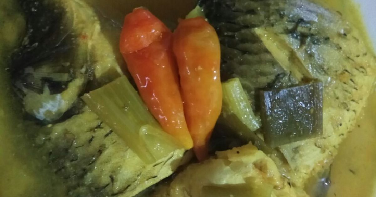Resep Ikan Mas Kelo Asem oleh Milla's Kitchen - Cookpad