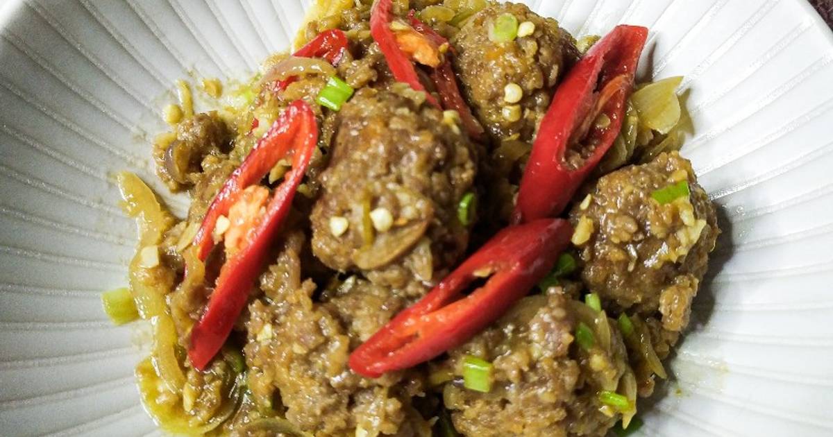 Resep Bola-Bola Daging Sapi Saus Tiram oleh Ecy - Cookpad
