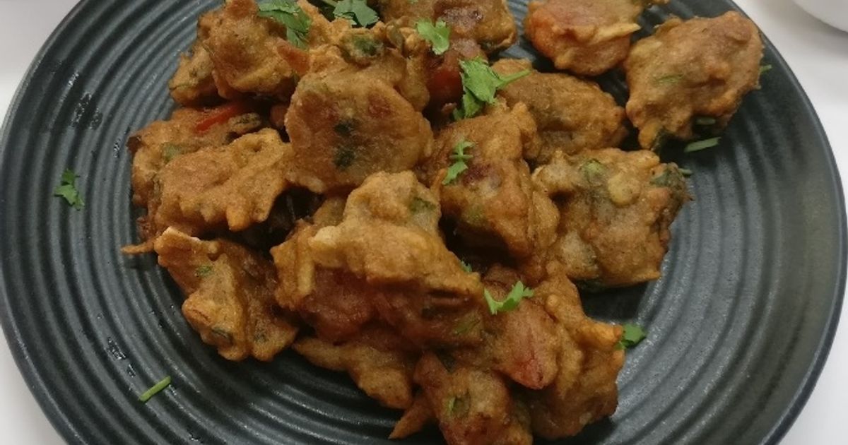 Gram Flour Dry Fruits & Paneer Fritters Recipe by Chef Alka Singh Tomar ...
