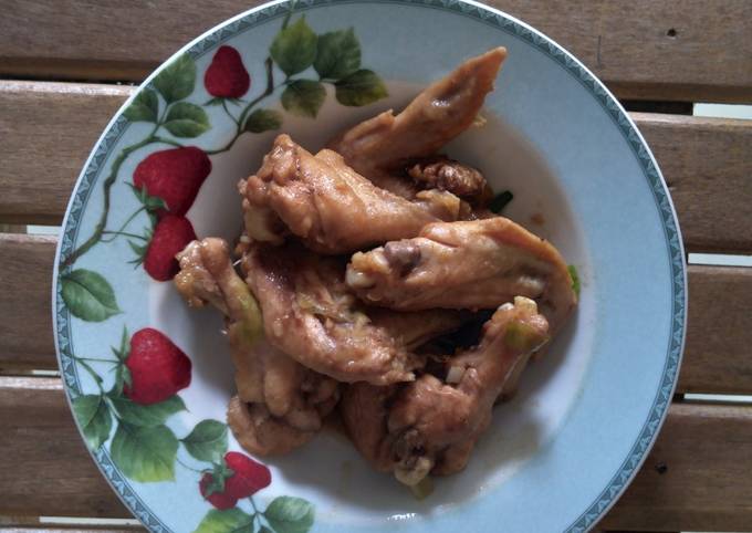 Resep Ayam Masak Jahe oleh Pawon Pantura - Cookpad