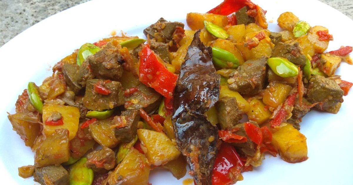 Resep Sambal Goreng Kentang Hati Sapi oleh Saluna Mahira - Cookpad