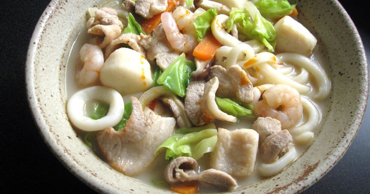 Savor Delicious Oyster And Shiitake Soup With Shrimp