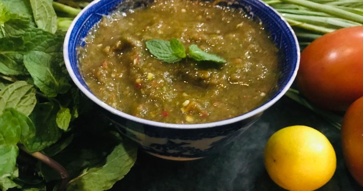 Chutney With Green Lehsan Recipe by Zobia Sajjad - Cookpad