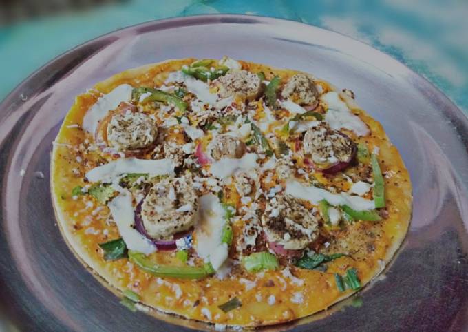 Chicken Tawa Atta Pizza Recipe by Madhumita Modak - Cookpad