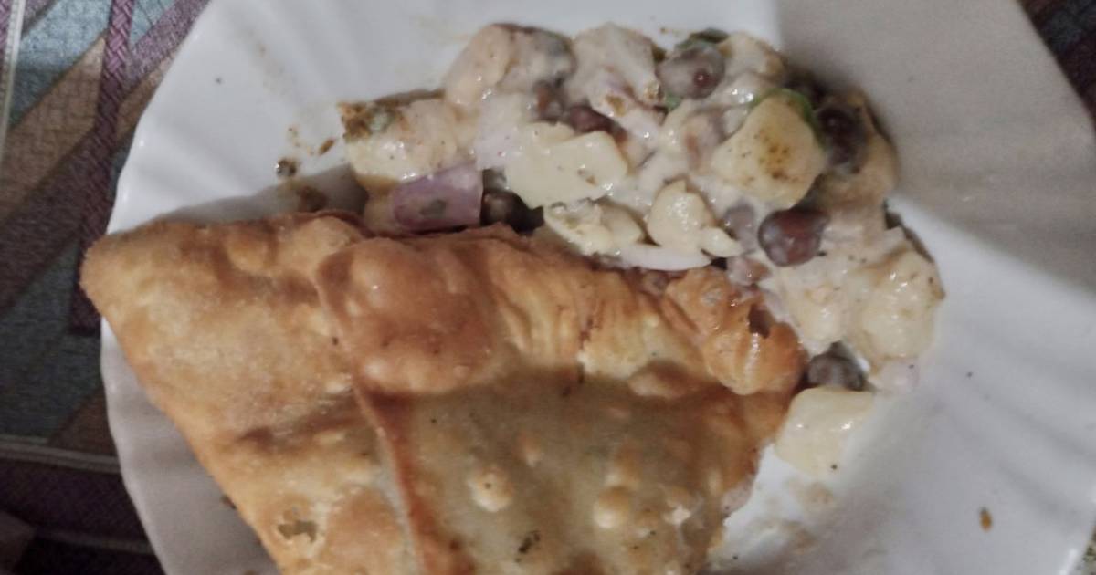 Dahi chana samosa chaat Recipe by Wajeeha Shakir - Cookpad