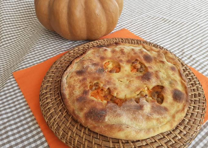 Ricetta Jack-o'-lantern - rustico con salsiccia e zucca di Francesca ...