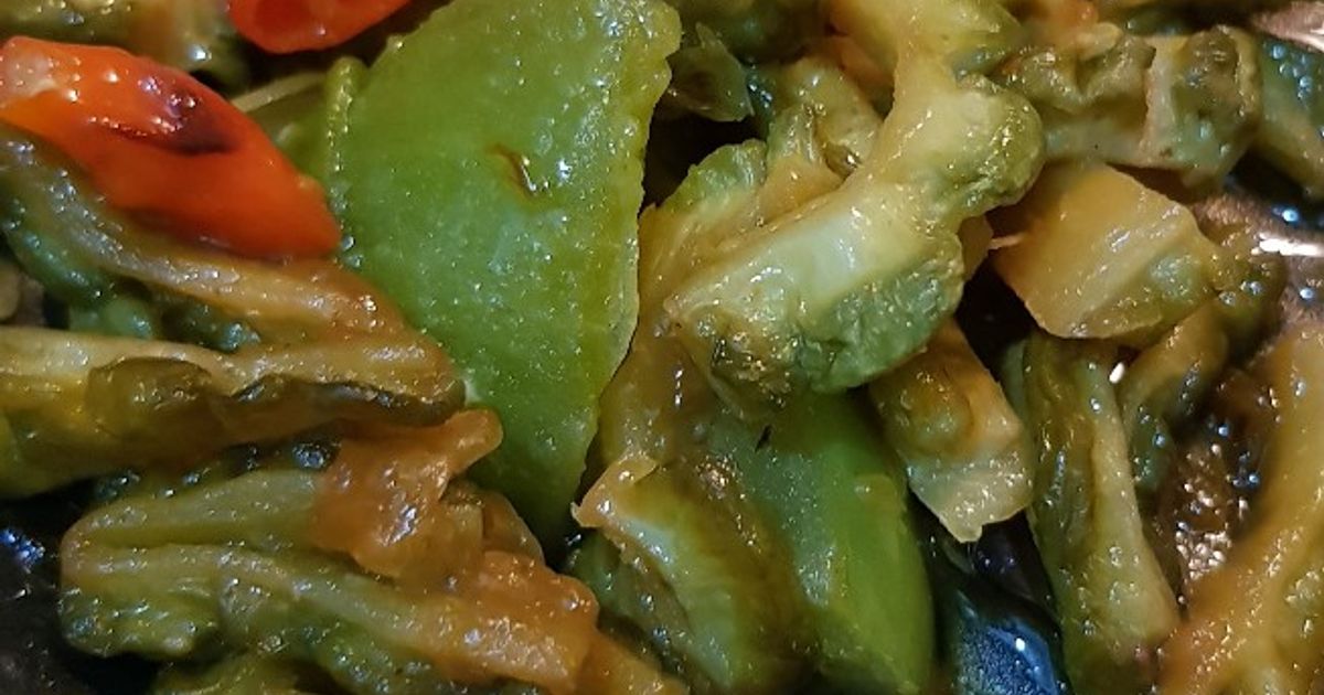 Resep Tumis Pare Manis Gurih oleh Kinon Meisakh - Cookpad
