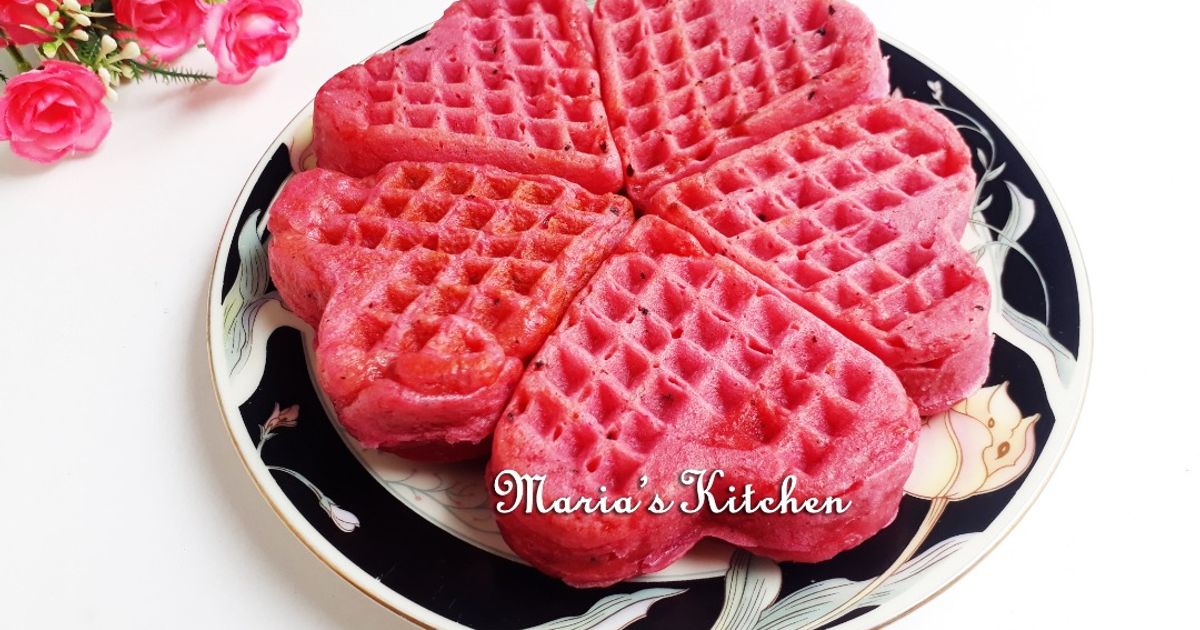 Resep Waffle Buah Naga oleh Maria’s Kitchen - Cookpad