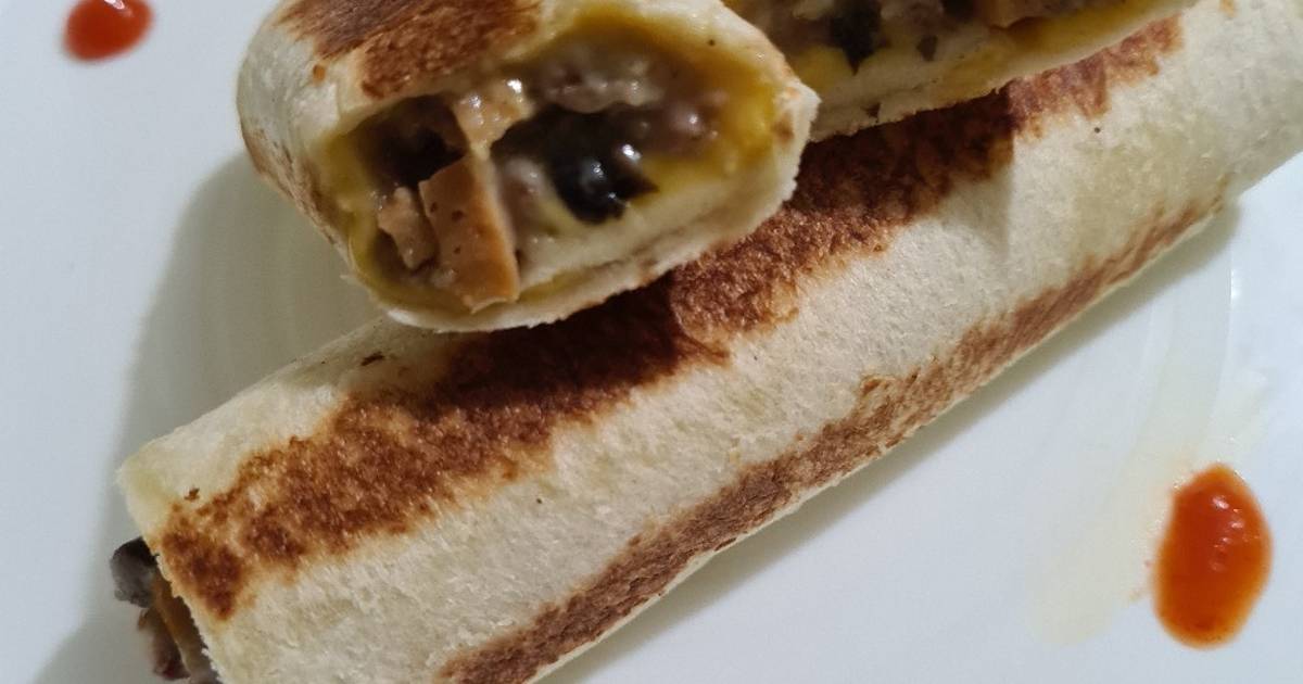 Resep Kebab Roti with Mushroom Sauce oleh Rizky Febriansyah - Cookpad