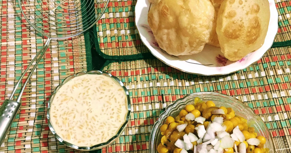 Luchi Ghugni Recipe by Sudipa Gope - Cookpad