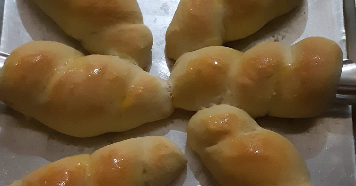 5 resep roti keong enak dan sederhana ala rumahan - Cookpad