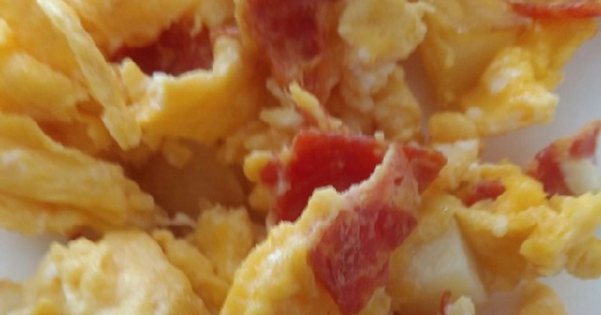 Huevo Con Papas Y Peperoni Receta de Mary- Cookpad