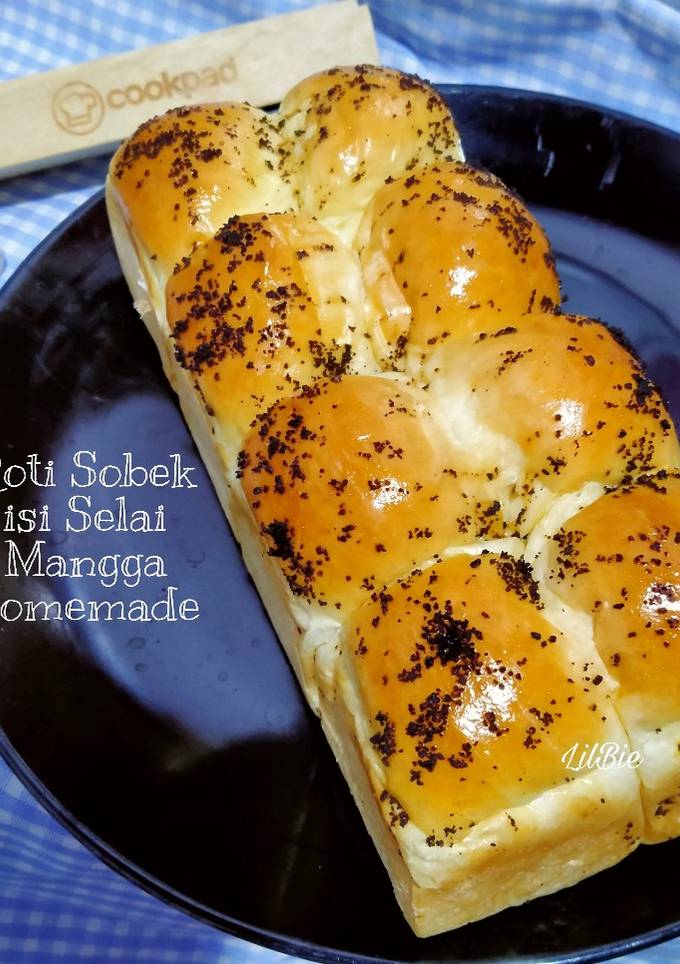 Resep Roti Sobek Isi Selai Mangga Homemade oleh LilBie - Cookpad